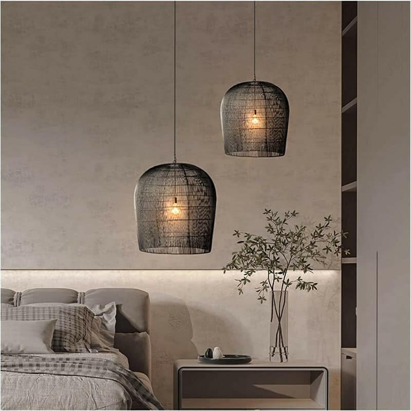 Update your home lighting with our contemporary Kryn pendant light.