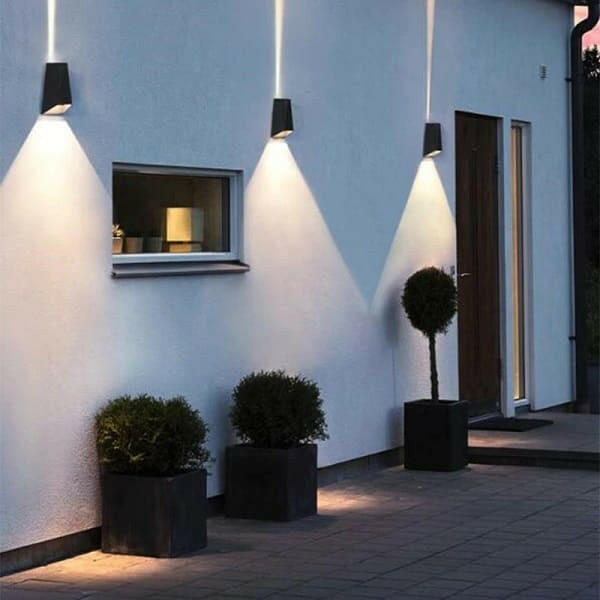 Pyramid Waterproof Wall Lamp | bright&plus