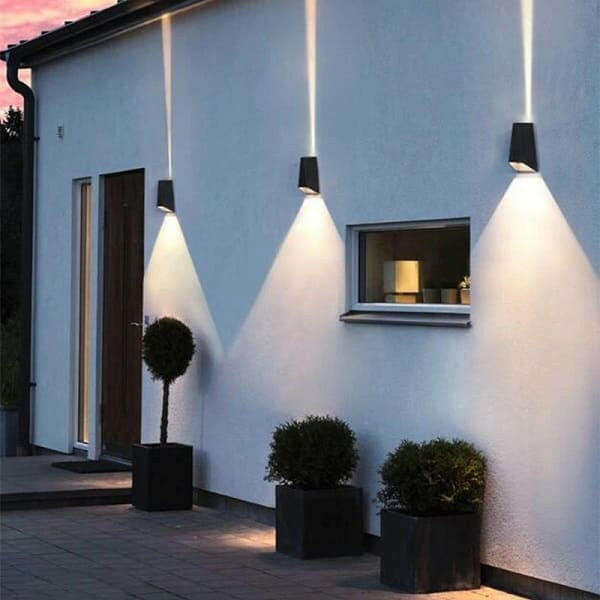Pyramid Waterproof Wall Lamp | bright&plus
